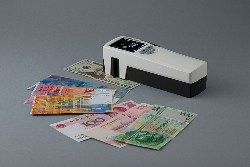 Handheld Datacolor 45IR Spectrophotometer | Datacolor