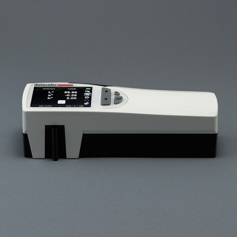 Handheld Datacolor 45IR Spectrophotometer | Datacolor