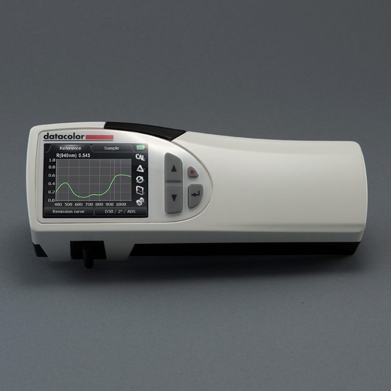 Handheld Datacolor 45IR Spectrophotometer | Datacolor