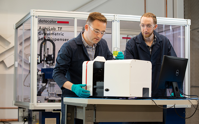 Spectrophotometers | Datacolor